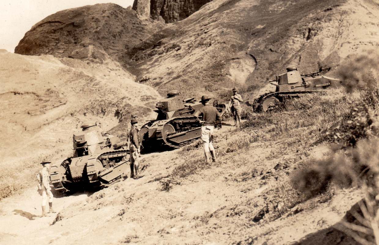 Pineapple Armor - 11th Tank Company, Schofield Barracks, T.H. 1922-1941 ...