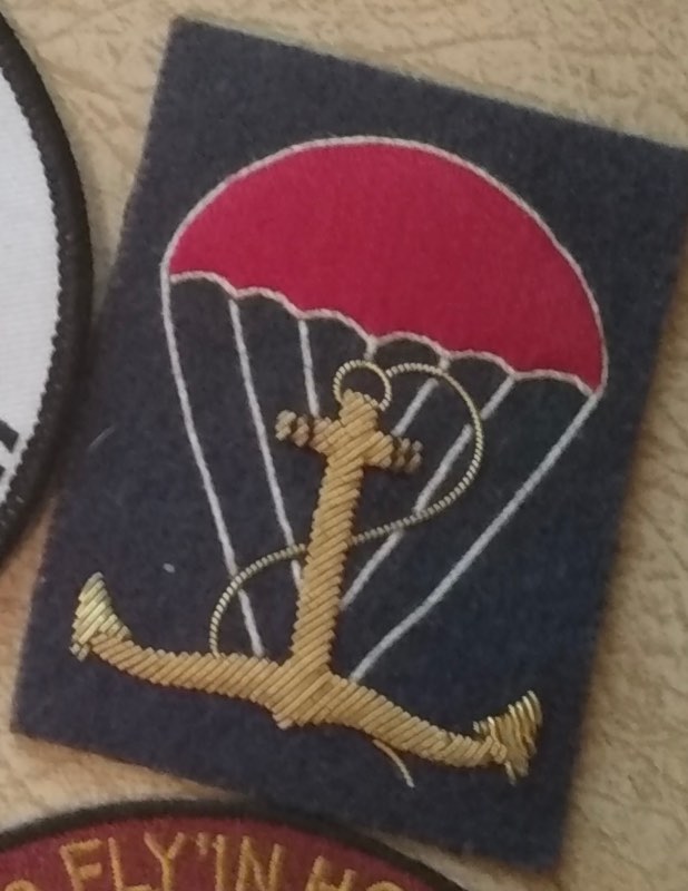 Unknown anchor & parachute patch - NAVY, COAST GUARD AND OTHER SEA ...