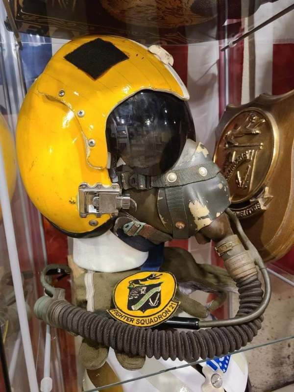 US Navy Vietnam War Oxygen mask - FLYING HELMETS AND ACCESSORIES - U.S ...