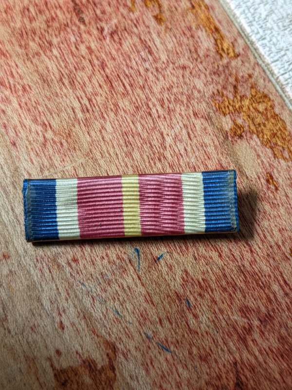 What is this ribbon bar - RIBBON BARS - U.S. Militaria Forum