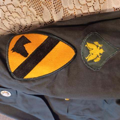 Vietnam era? 1st Cav class A - UNIFORMS - U.S. Militaria Forum