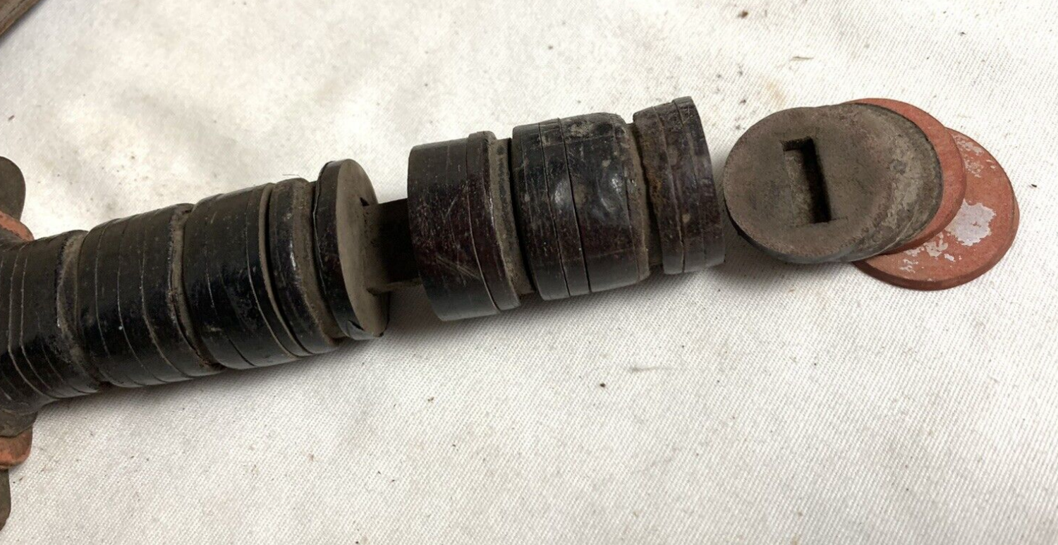 Handle repair red spacer Robeson USN - EDGED WEAPONS - U.S. Militaria Forum