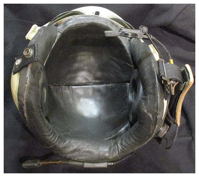 APH-6 Custom on CH-46 sea Knight (80's) - FLYING HELMETS AND ACCESSORIES - U.S. Militaria Forum