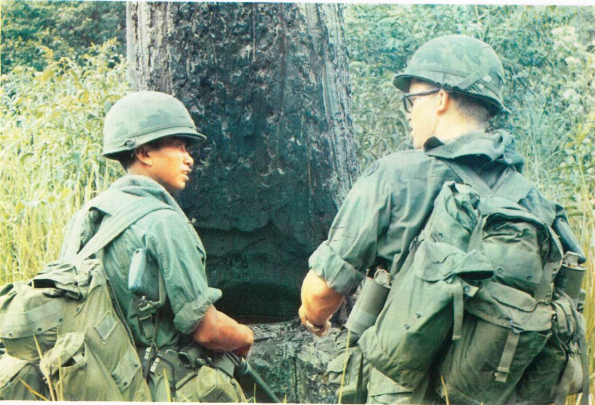 Patches in action: Photos of SSI being worn by the troops. - Page 239 ...