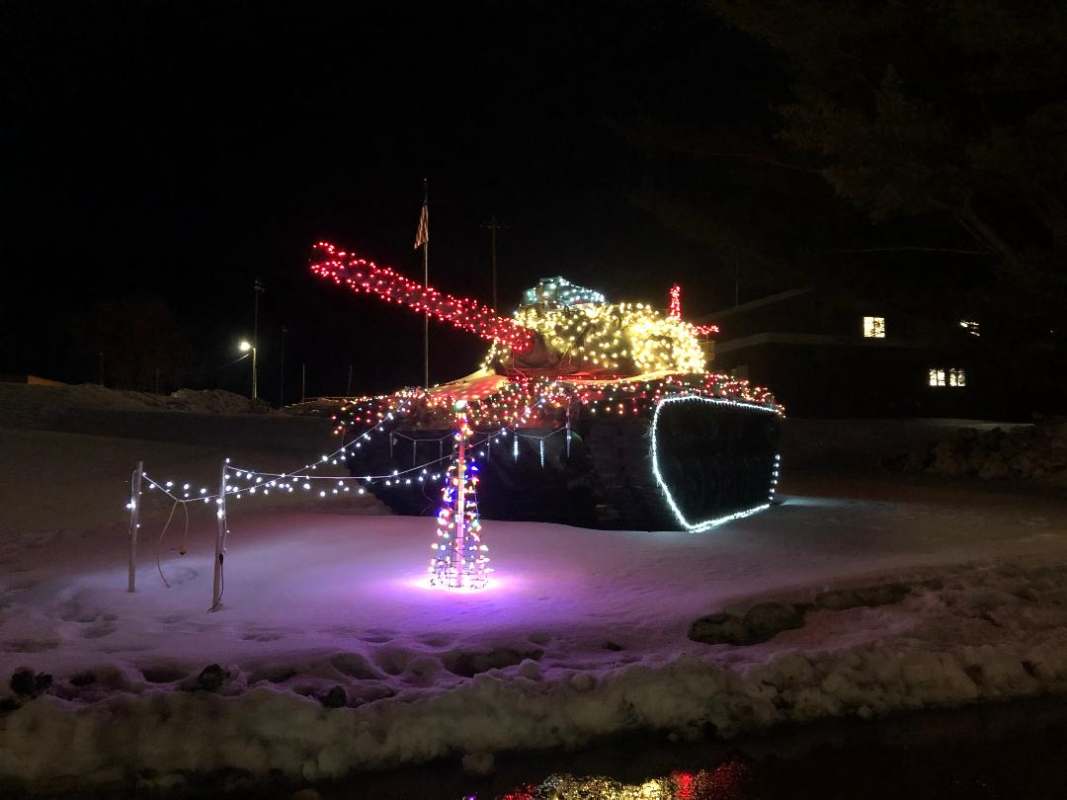 Merry Christmas & Happy Holidays to All- Festive M60 Tank - MILITARY ...