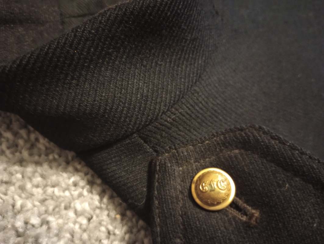 Connecticut Governors foot guard jacket and cap - (1776-1860) AMERICAN ...