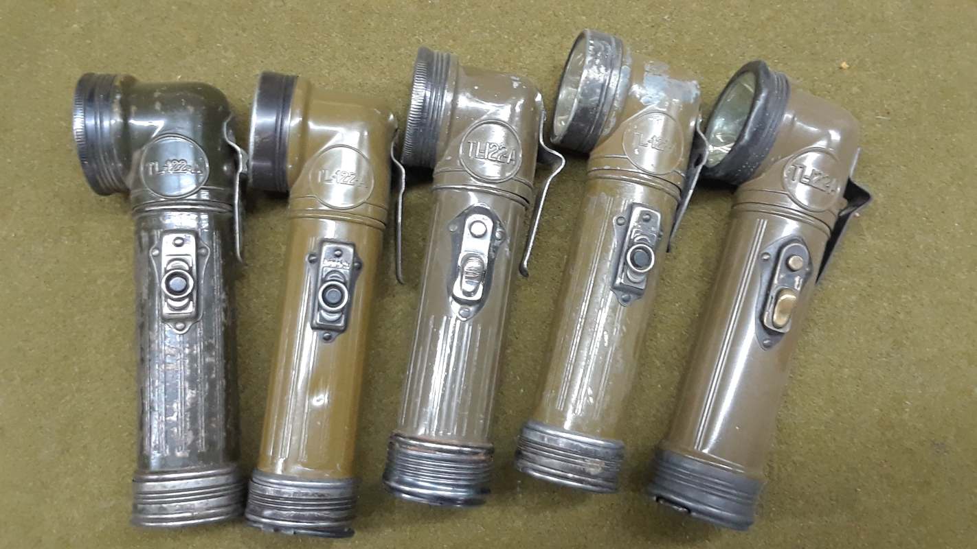 TL-122-A flashlight with possible USMC connection - FIELD & PERSONAL ...