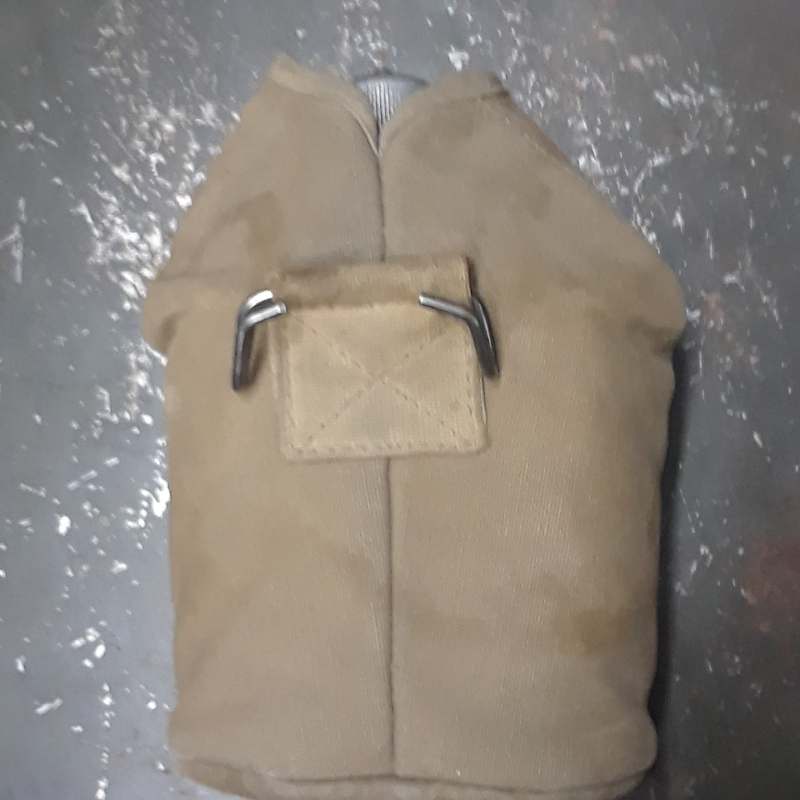 Dating early (pre-LTD) USMC canteen covers - FIELD & PERSONAL GEAR ...