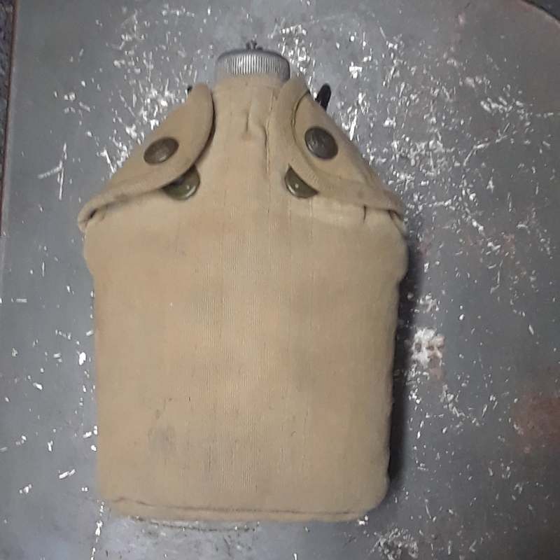 Dating early (pre-LTD) USMC canteen covers - FIELD & PERSONAL GEAR ...