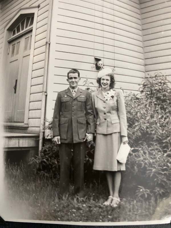 WWII Couples Studio Photos - Page 7 - INDIVIDUAL & UNIT PORTRAITS - U.S ...