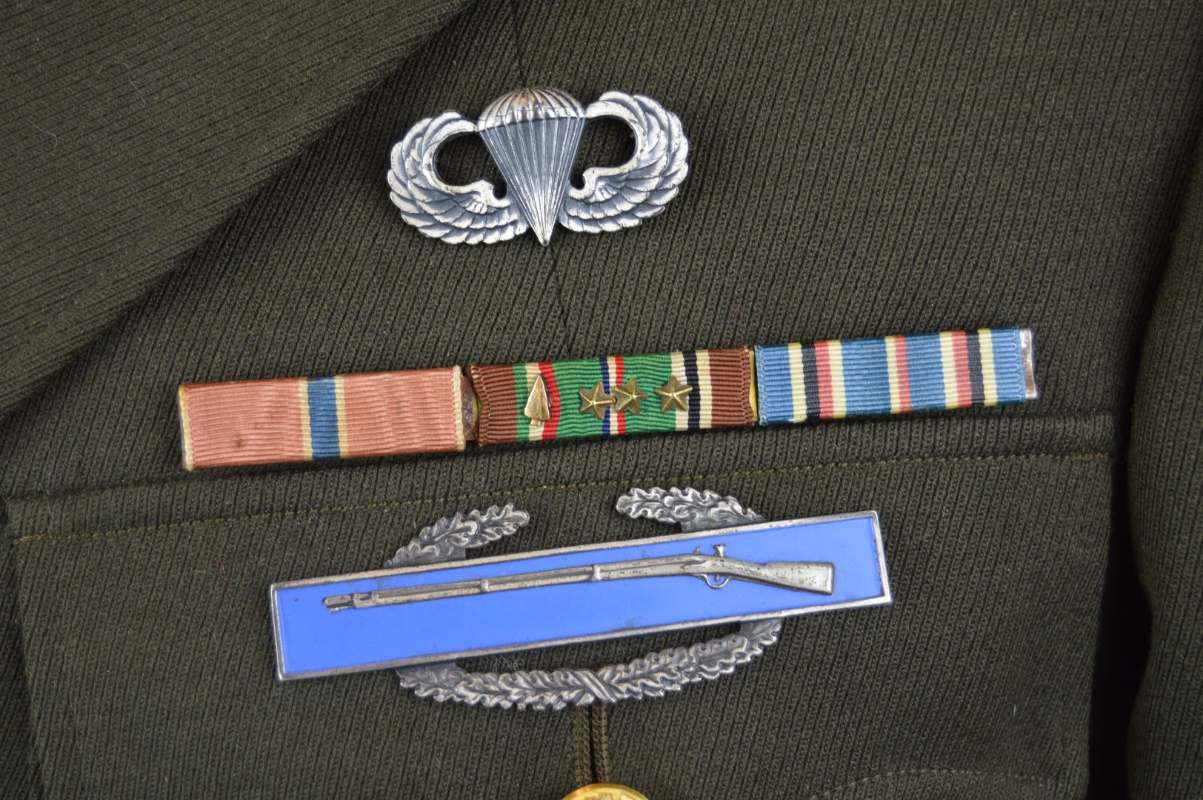 1st Allied Airborne/ 17th Airborne Division 2nd Lieutenant's Dress ...
