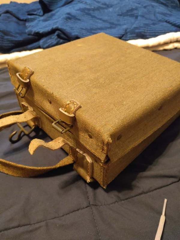 Need help with explosives satchel - FIREARMS - U.S. Militaria Forum