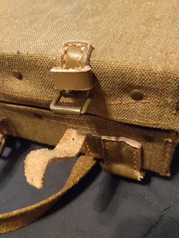 Need help with explosives satchel - FIREARMS - U.S. Militaria Forum