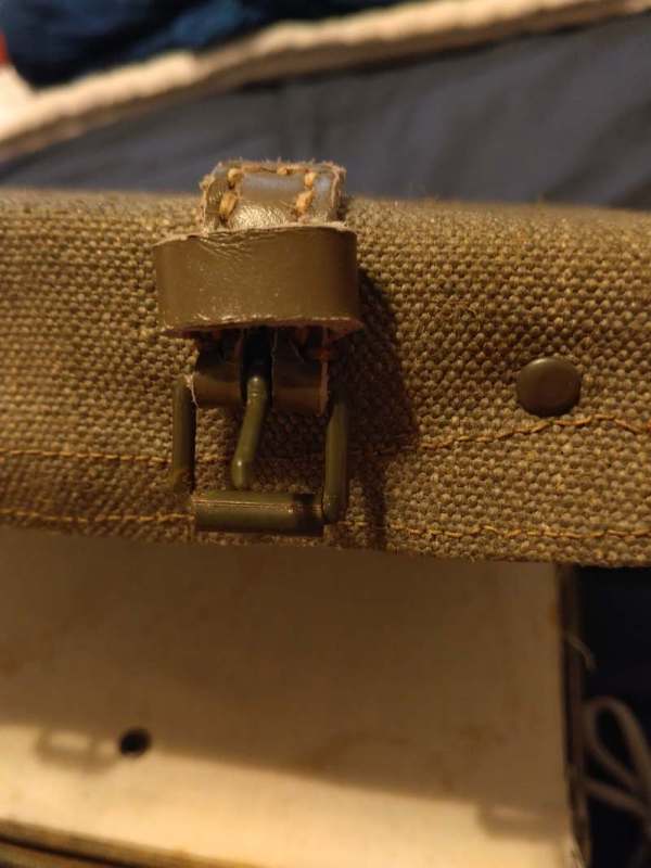 Need help with explosives satchel - FIREARMS - U.S. Militaria Forum