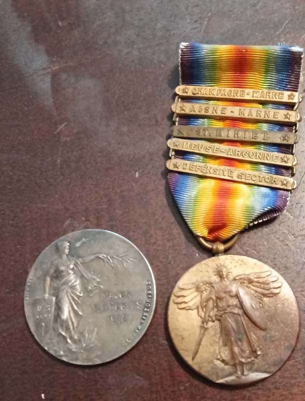 Unusual WWI Service Medal - MEDALS & DECORATIONS - U.S. Militaria Forum
