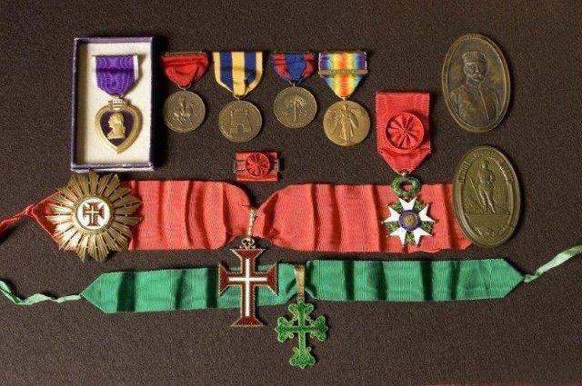 Post your US groups with Foreign awards! - MEDALS & DECORATIONS - U.S ...