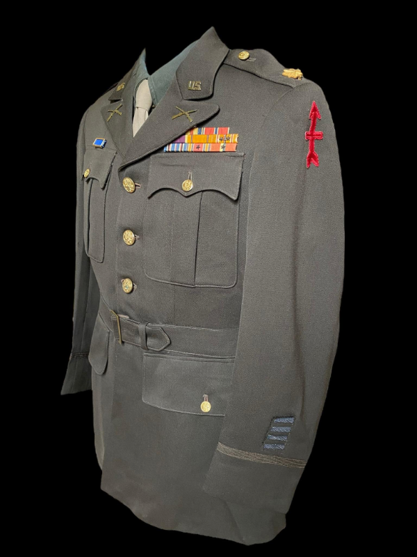 Named Silver Star Company Commander 6th and 32nd ID - UNIFORMS - U.S ...