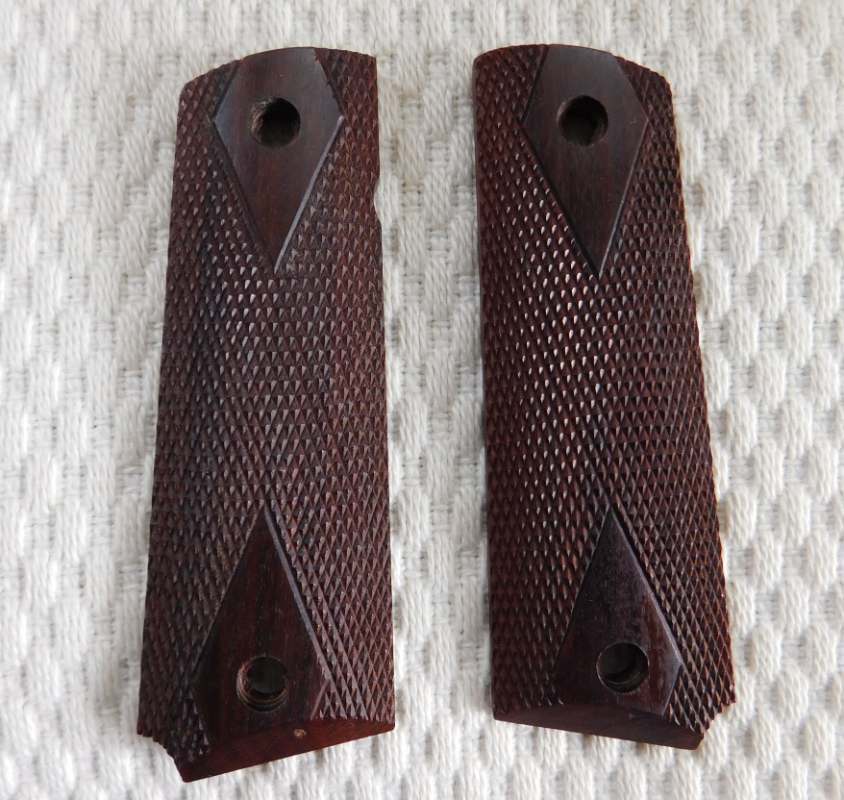 M1911 Diamond grips? - FIREARMS - U.S. Militaria Forum