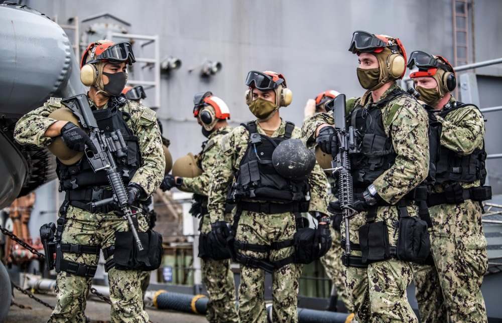 current US Navy VBSS kit - FIELD & PERSONAL GEAR SECTION - U.S ...