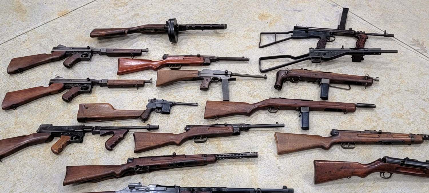 1968 Amnesty Registered NFA Submachinegun & Light Machinegun Collection ...