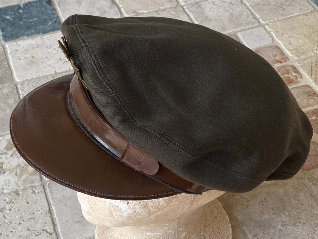 Is this a “crusher” cap?? - UNIFORMS - U.S. Militaria Forum