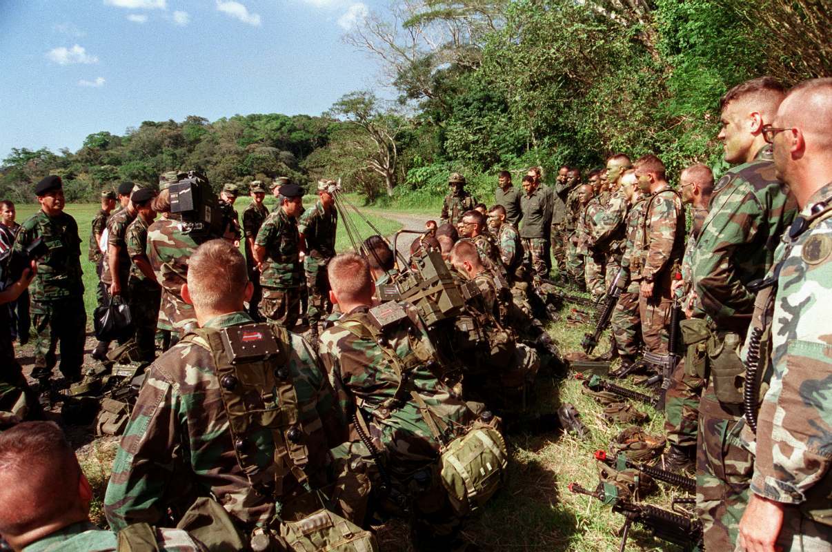 Patches in action: Photos of SSI being worn by the troops. - Page 248 ...