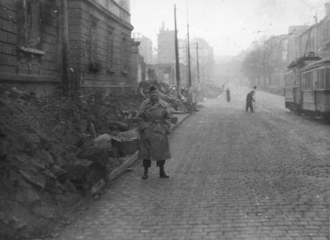 Interesting Private Photos of the 7th Armored Division in WWII ...