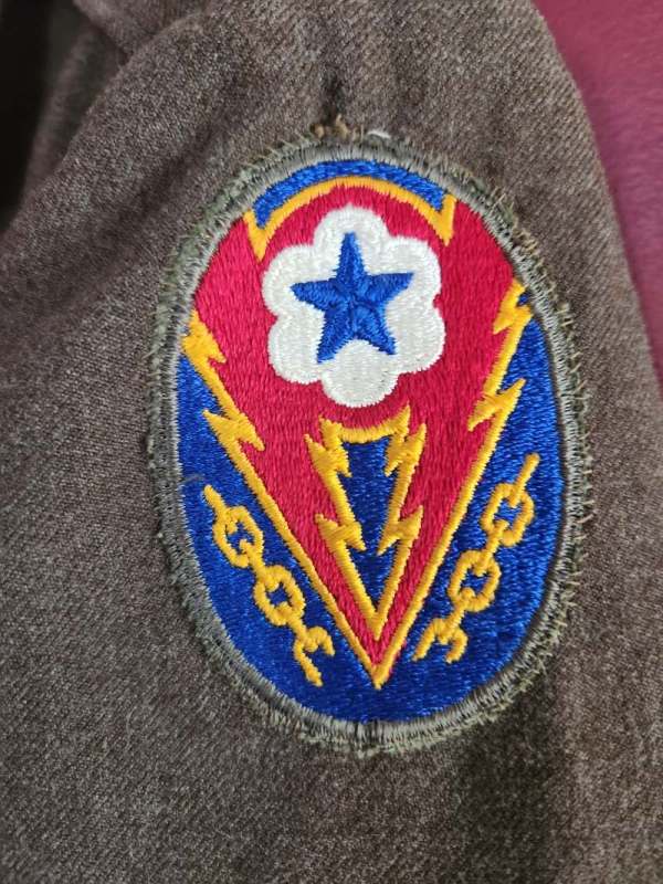 Not really sure what this patch is ID: COM Z - CAN YOU IDENTIFY THIS ...