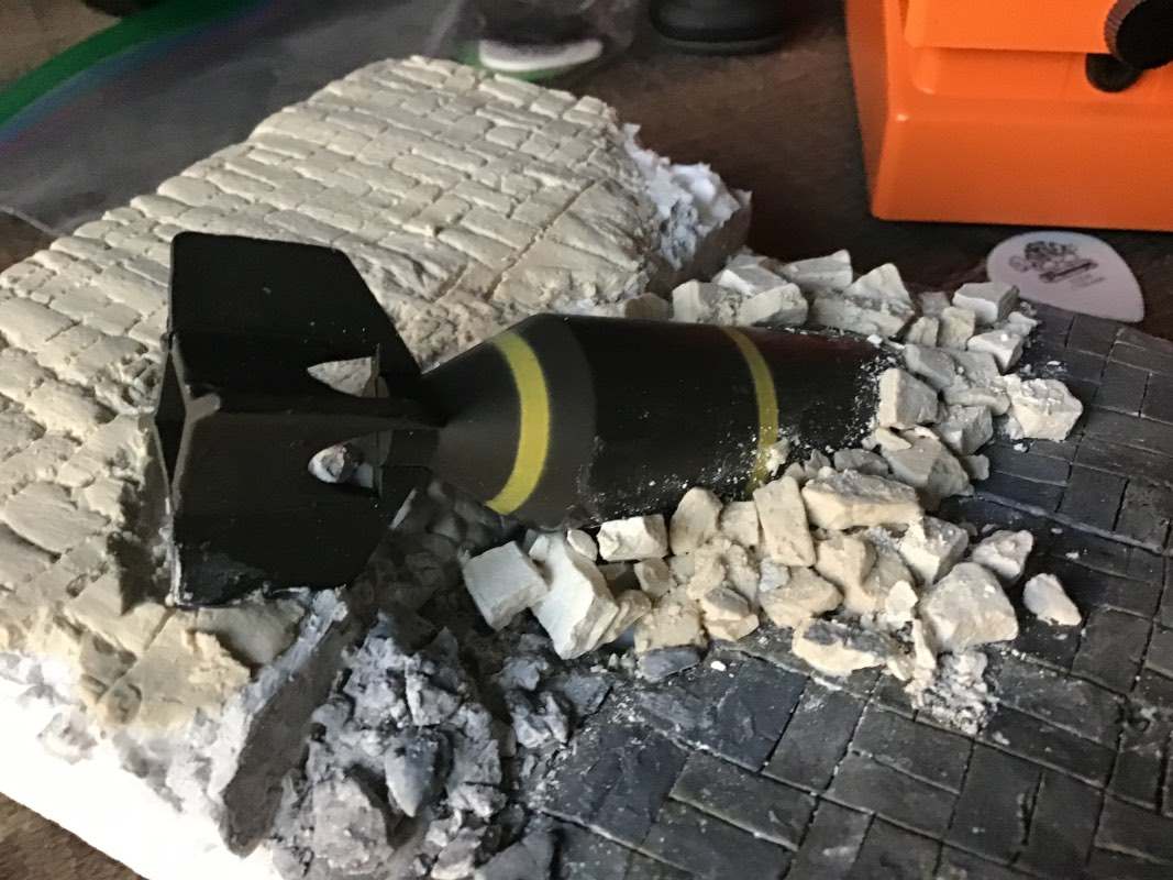 1:35th scale Bomb dud in Cologne 1945 - MODELING - U.S. Militaria Forum