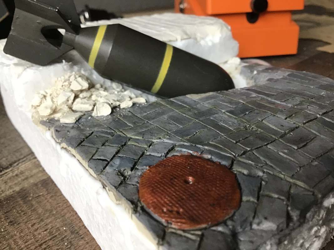 1:35th scale Bomb dud in Cologne 1945 - MODELING - U.S. Militaria Forum