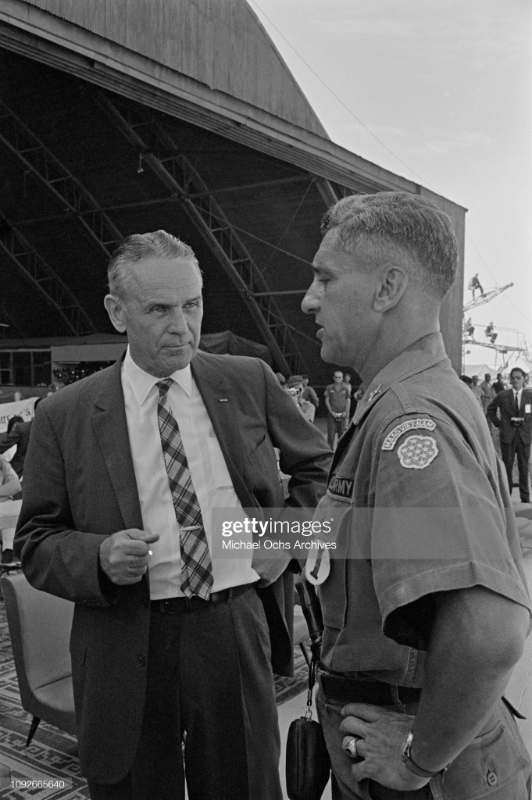 Patches in action: Photos of SSI being worn by the troops. - Page 254 ...