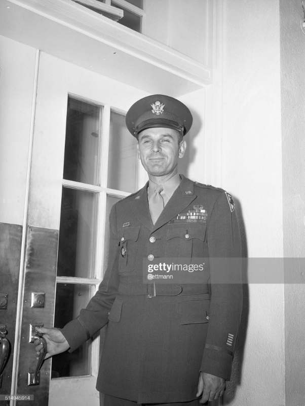 Patches in action: Photos of SSI being worn by the troops. - Page 253 ...