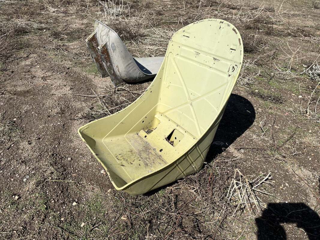 Fiberglass aircraft seat? - MILITARY AIRCRAFT & AVIATION - U.S ...