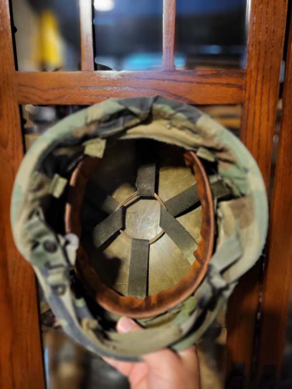 Helmet Patch ID-Black Clover on M81 Woodland Cover w/PASGT Helmet ID ...