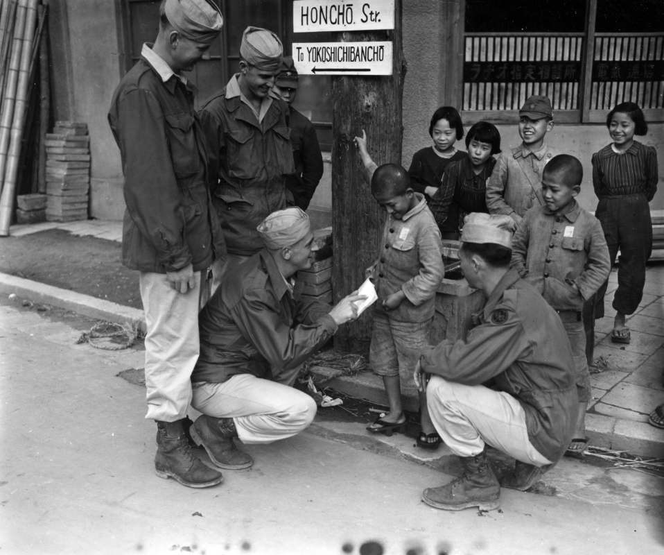 Patches in action: Photos of SSI being worn by the troops. - Page 259 ...