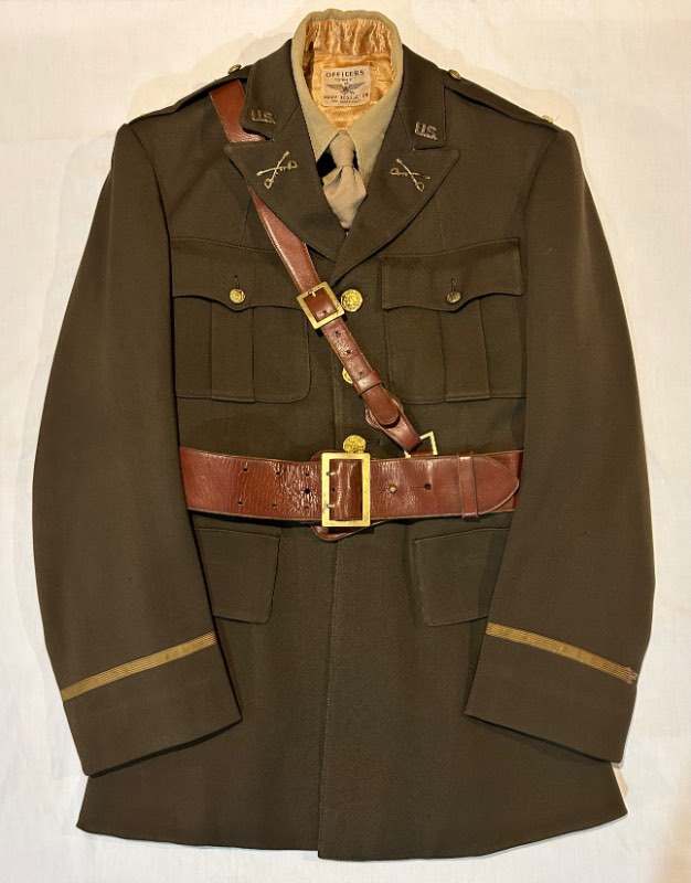 Uniform and medals of 1st Lt. Owen Woods. 13th Armored Regiment. KIA in ...