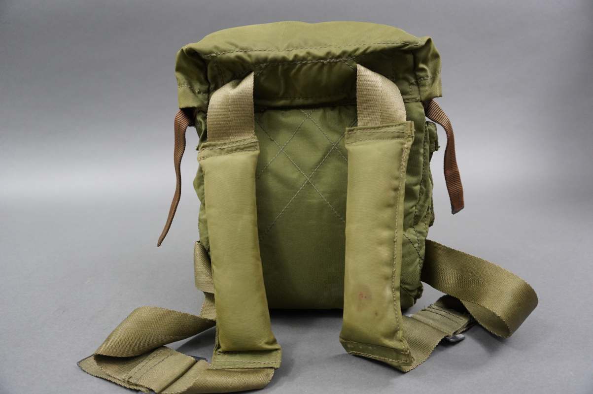 Trying to ID a 1980's to 1990's Backpack - FIELD & PERSONAL GEAR ...