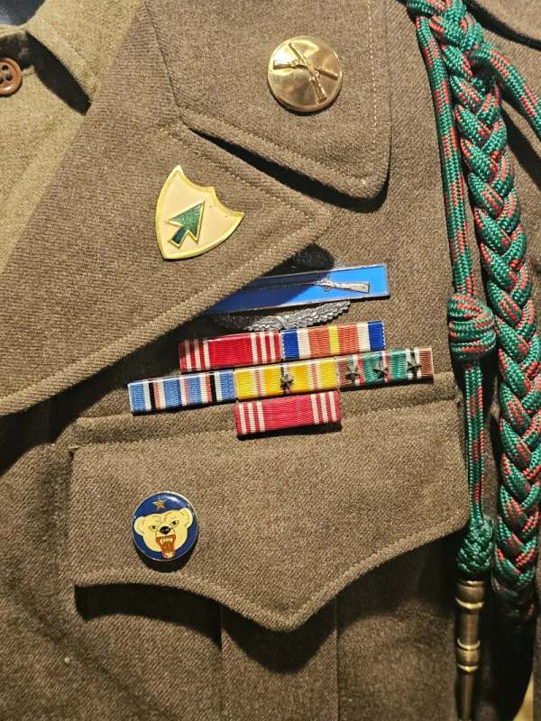 1st Div/9th Armored - UNIFORMS - U.S. Militaria Forum