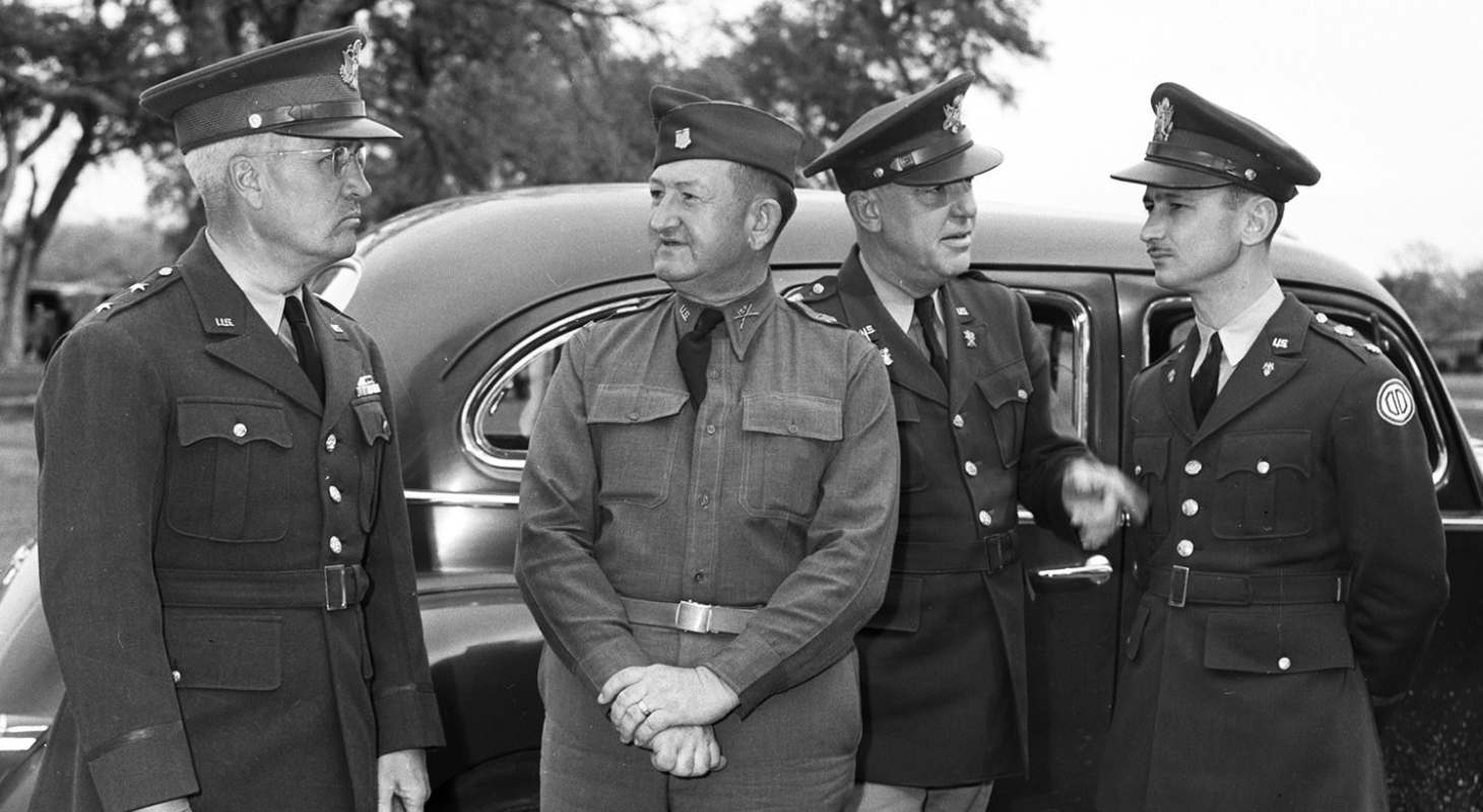 Patches in action: Photos of SSI being worn by the troops. - Page 264 ...