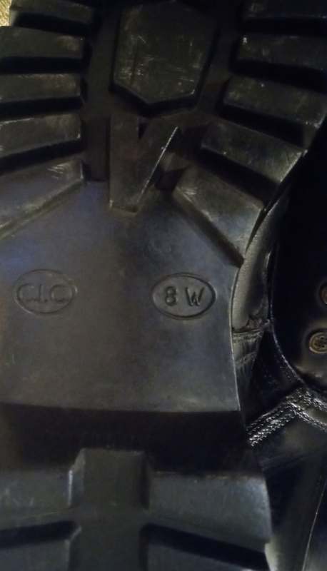 Original 1st pattern jungle boots - UNIFORMS - U.S. Militaria Forum