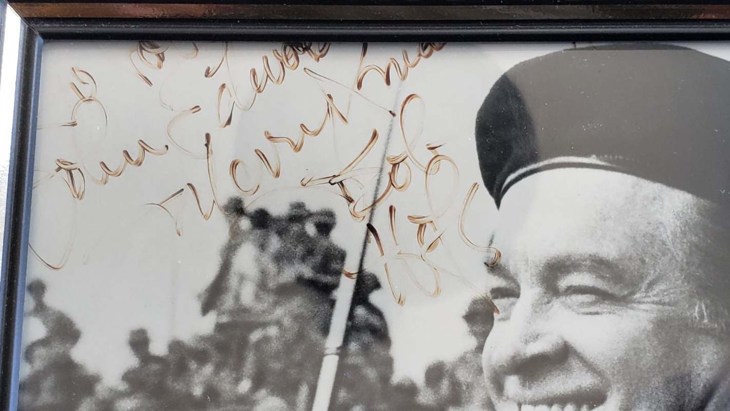 Show Your Signatures / Autographs - EPHEMERA, PHOTOGRAPHS & MILITARY ...