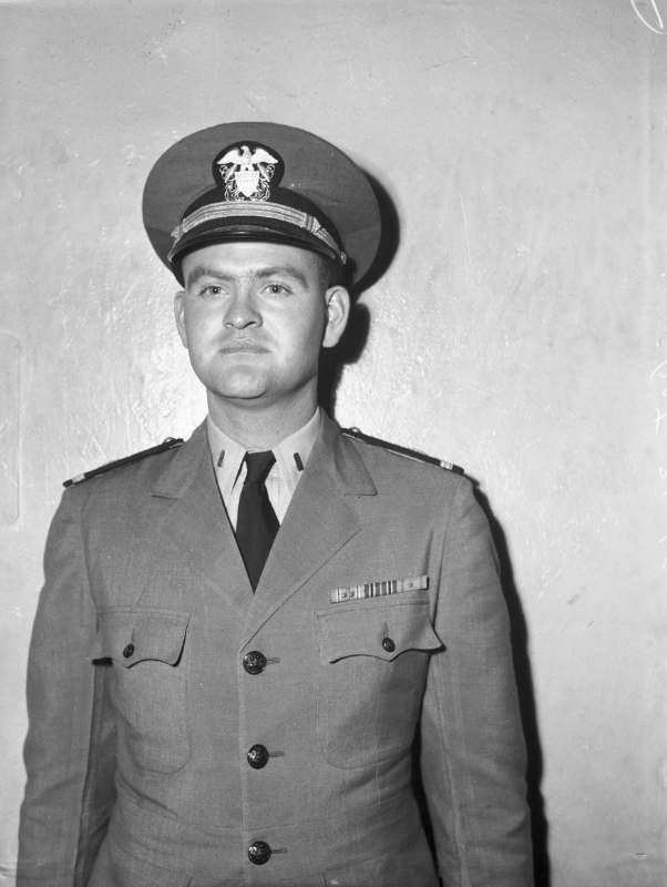Study: USN WWII Gray Uniforms 1943-1949 - Page 15 - NAVAL & SEA SERVICE ...
