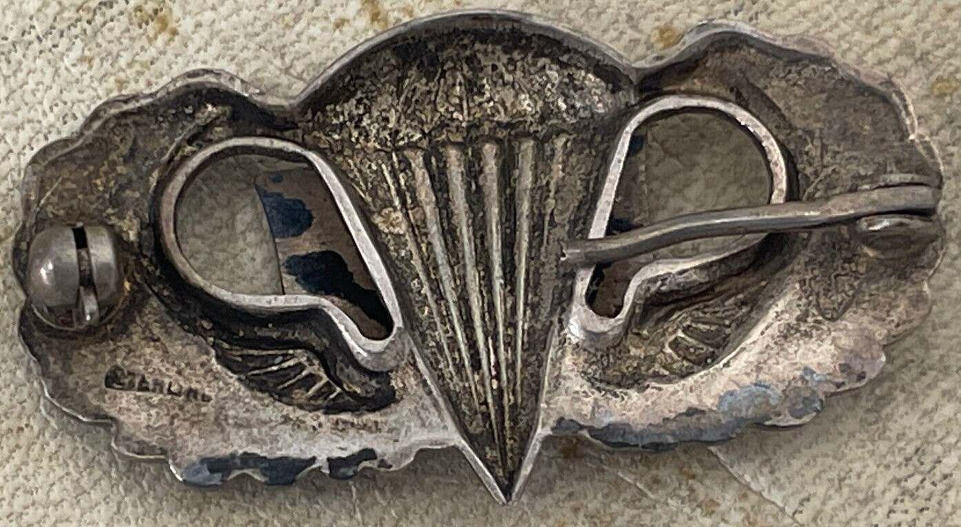 US Army Engineer turrented castle device on partrooper wing - AIRBORNE ...