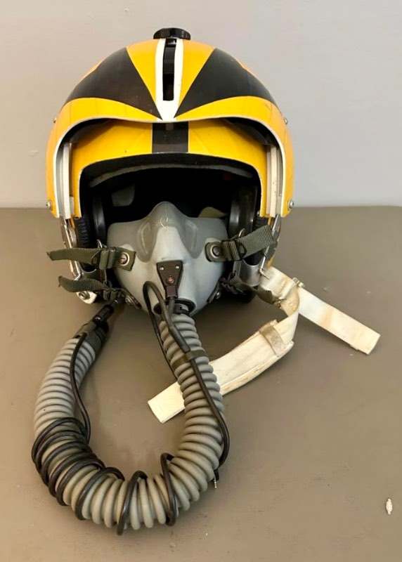 What Are These Two Jet Pilot Flight Helmets? - FLYING HELMETS AND ...