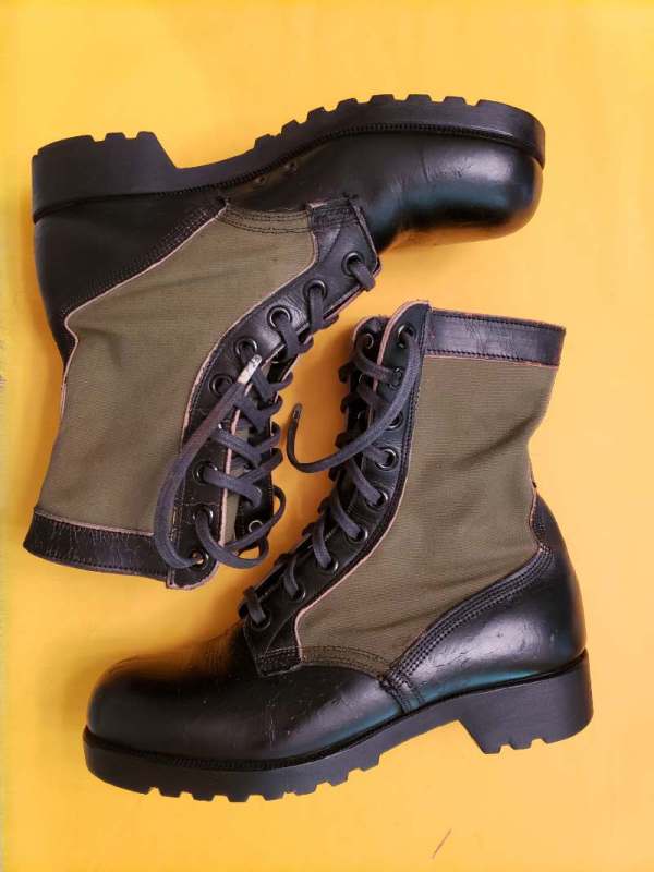 VERY RARE 1960 (4-60) DATED AND MARKED GENESCO MFG, U.S. JUNGLE BOOTS ...