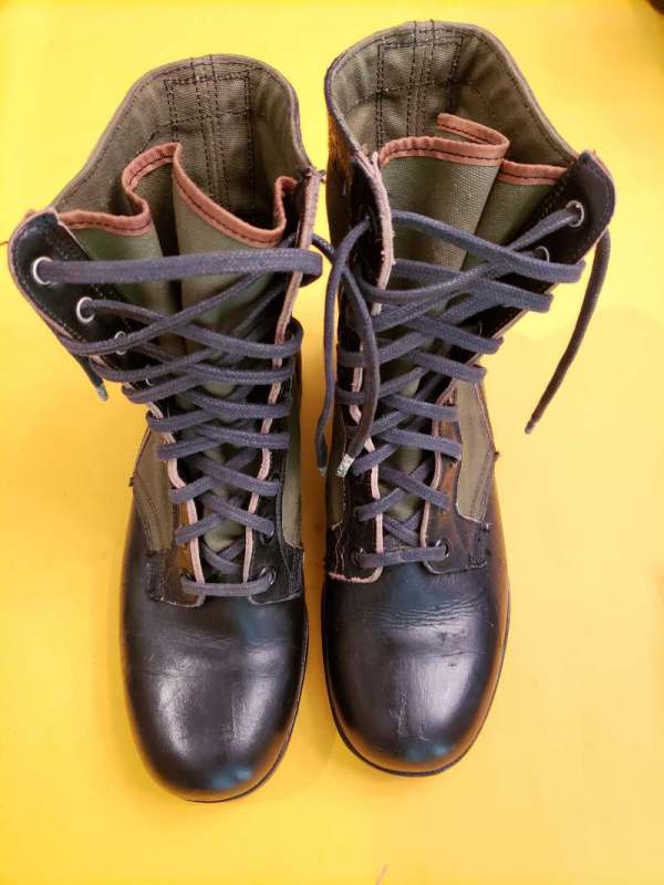VERY RARE 1960 (4-60) DATED AND MARKED GENESCO MFG, U.S. JUNGLE BOOTS ...