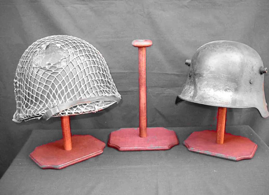 Displaying helmets - HELMET PRESERVATION, DISPLAY, REFERENCE & MISC ...