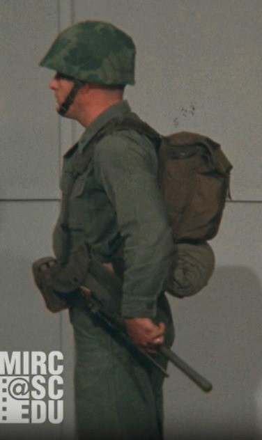 USMC XM1964 PACK VIDEO WITH SWIVEL E-TOOL CARRIER - FIELD & PERSONAL ...