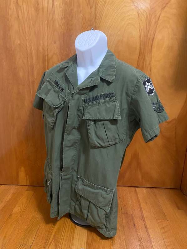 US Air Force Vietnam jungle jacket with ARVN MP SSI - UNIFORMS - U.S ...