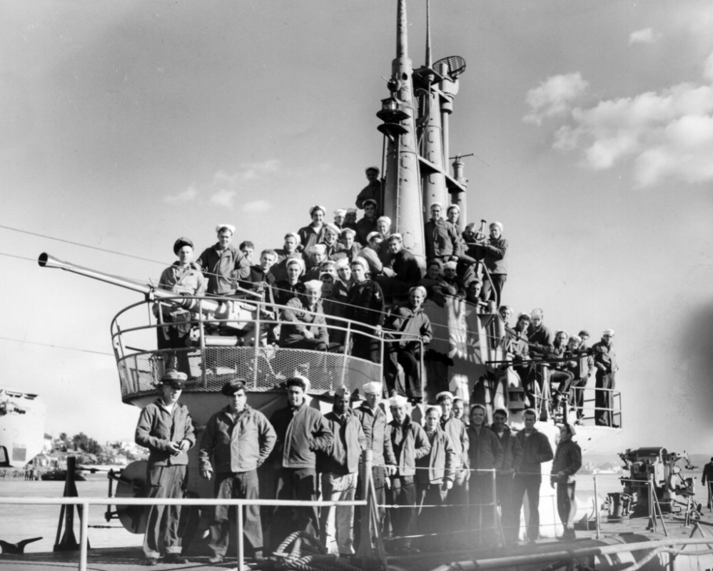 Post your WW1 through Vietnam Submariner Uniforms - Page 2 - UNIFORMS ...